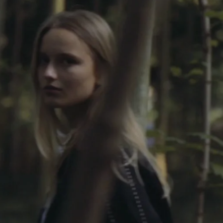 Portrait Clara Joly – Gari Kikoïne